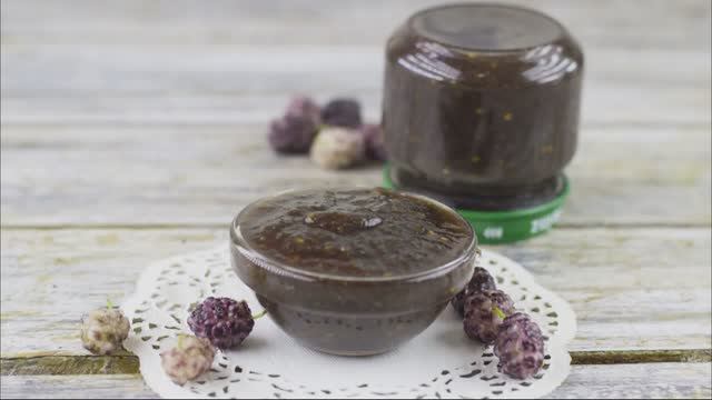 Джем из шелковицы на зиму - вариант приготовления с лимоном и без него! Вкусно!