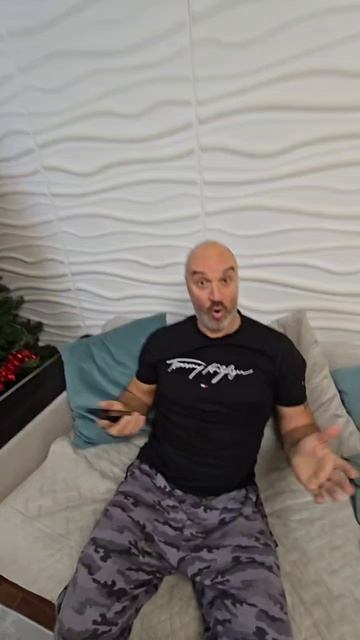 Встала на каблуки первый раз!