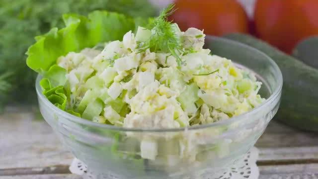 Салат НЕЖНОСТЬ с курицей и огурцами - отличный рецепт мясного салата на Новый Год!