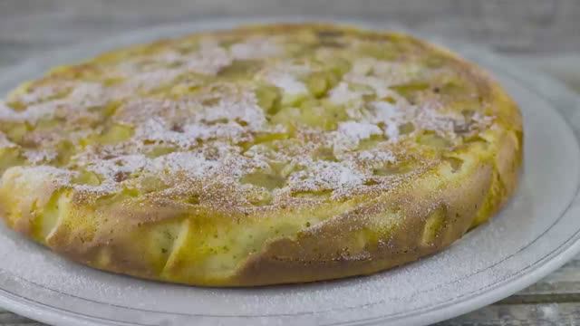 Яблочный пирог на кефире в духовке - просто тает во рту! Простой рецепт пирога на кефире!