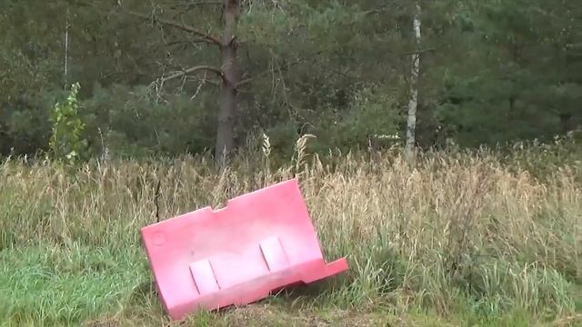 Жизнь в Деревне-Обкашиваю и Разбираю Опалубку-Лебедкой Валю Дерево-Перевожу Доски на Тойоте-Осень