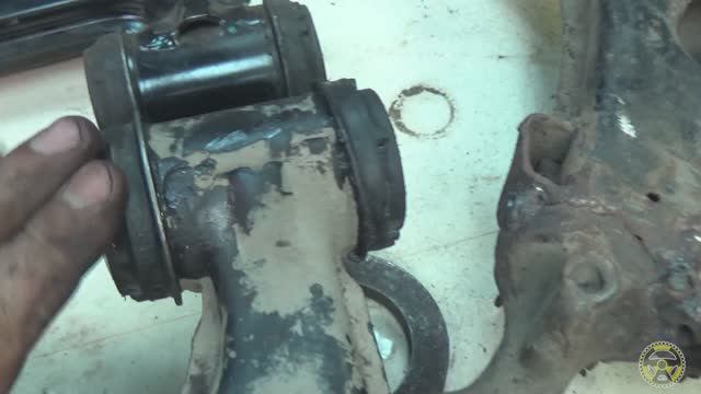 Замена сайлентблоков передних рычагов W124 W201