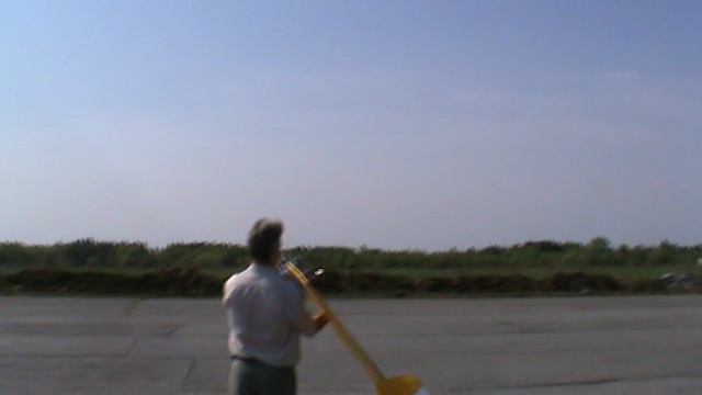 Дисколёт с Приветом ,летит Никита Державенский  ,Пермь Бахаревка 15.05.2010.