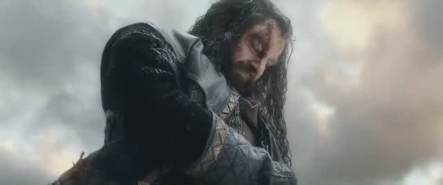 Фильм "Хоббит: Битва Пяти Воинств". Торин против Азога. Смерть Азога.