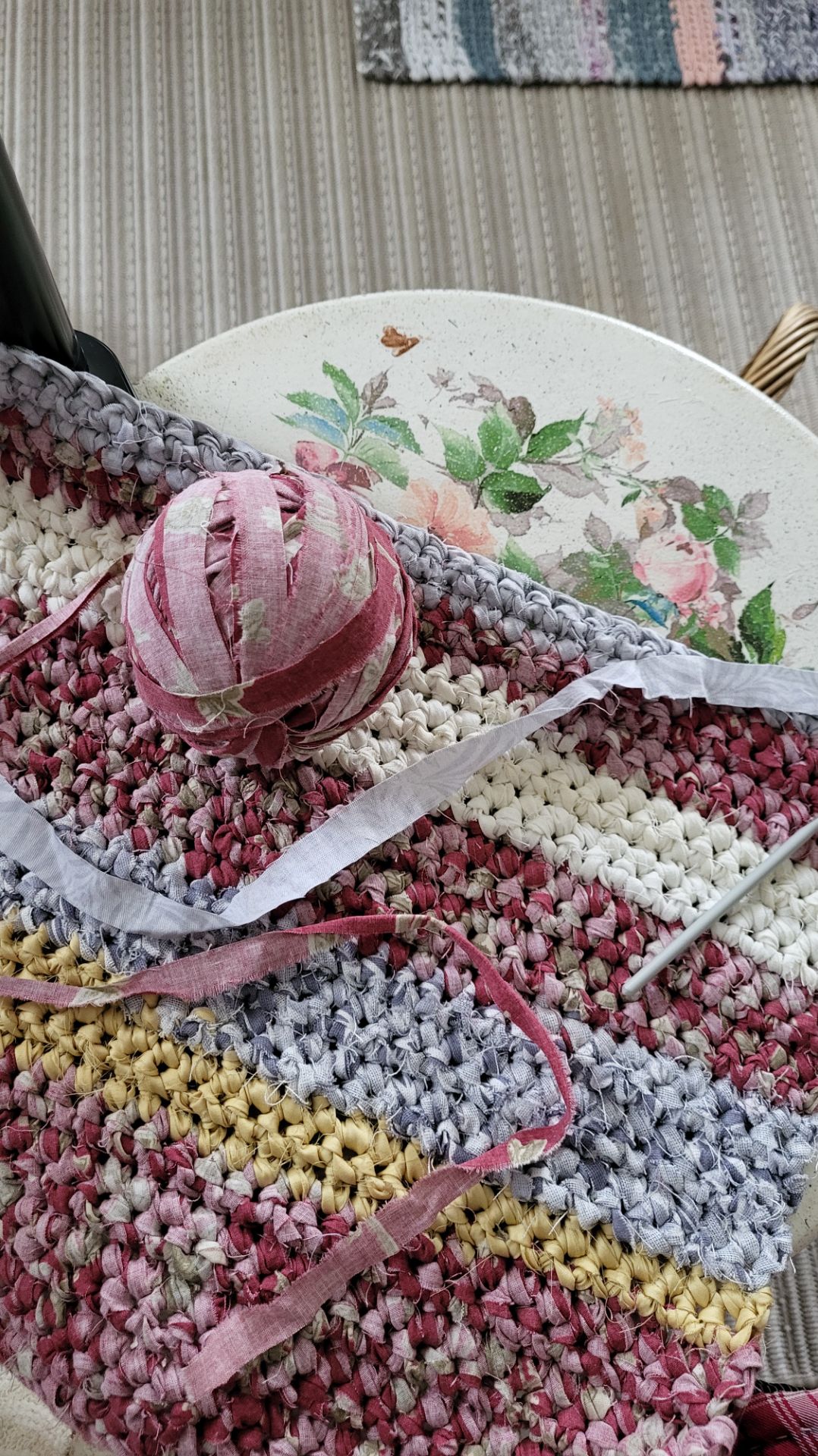 Как я наращиваю нити при вязании ковриков - БЕЗ УЗЛОВ и заморочек! #коврикизлоскутов