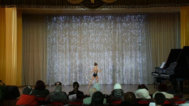 Федорова Алина - Танец с обручем