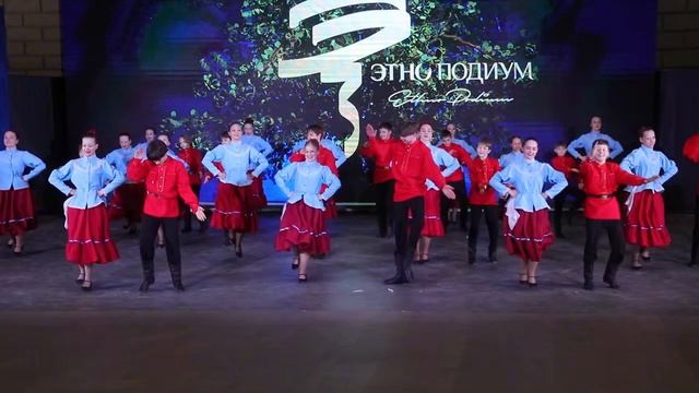 Вдоль по улице широкой. Хореограф студия Карусель. Уникальная Россия