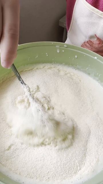 Шарлотка на манке , вкусно и полезно , легкий рецепт