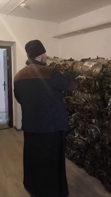 Подготовлены для отправки и освящены очередная партия сетей