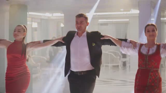 🎼Хора ка ла Суд 💃🏻🕺🏽Данс популар ши Музика популарэ молдовеняскэ