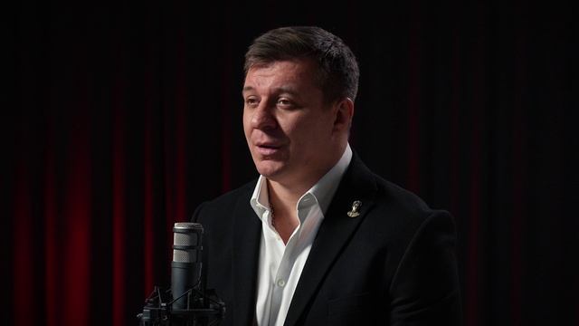 Ночь. Улица. Фонарь