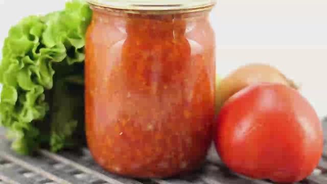 Икра из помидоров, моркови и лука на зиму - один из самых вкусных рецептов овощной икры!