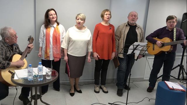 09 Песенка о ночной Москве - КСП Колесо