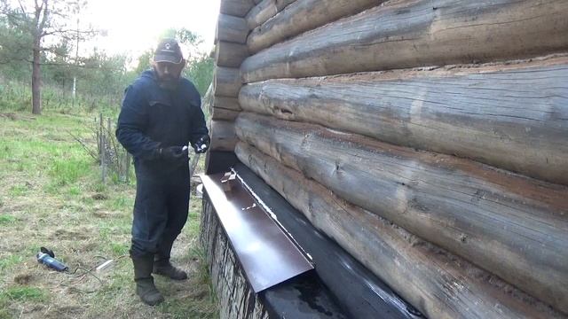 Жизнь в Деревне-Монтирую Водоотливы на срубе-Летят Гуси-Осень