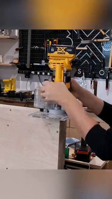 Стол для торцевочной пилы.