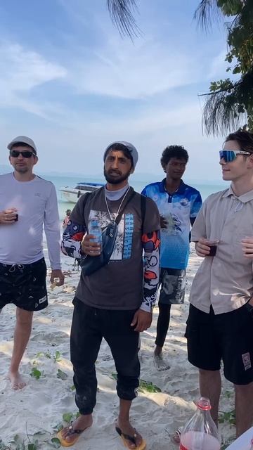 Остров Нака для пляжного отдыха, отмечаем поездку на Звездные острова в Тайланде.