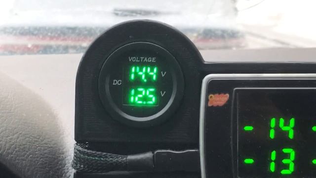 Напряжение аккумулятора при заводке и дальнейшее подключение второго аккумулятора