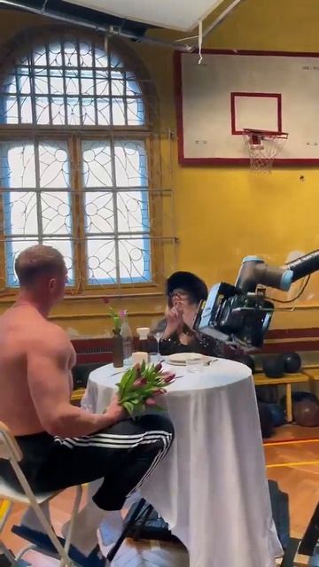 UR - управление камерой в клипе