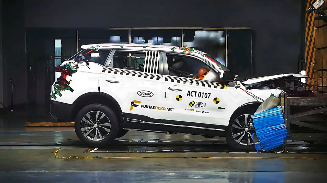 Краш-тест нового Belgee X70 (Proton X70) от ASEAN NCAP на CarMaps.Ru