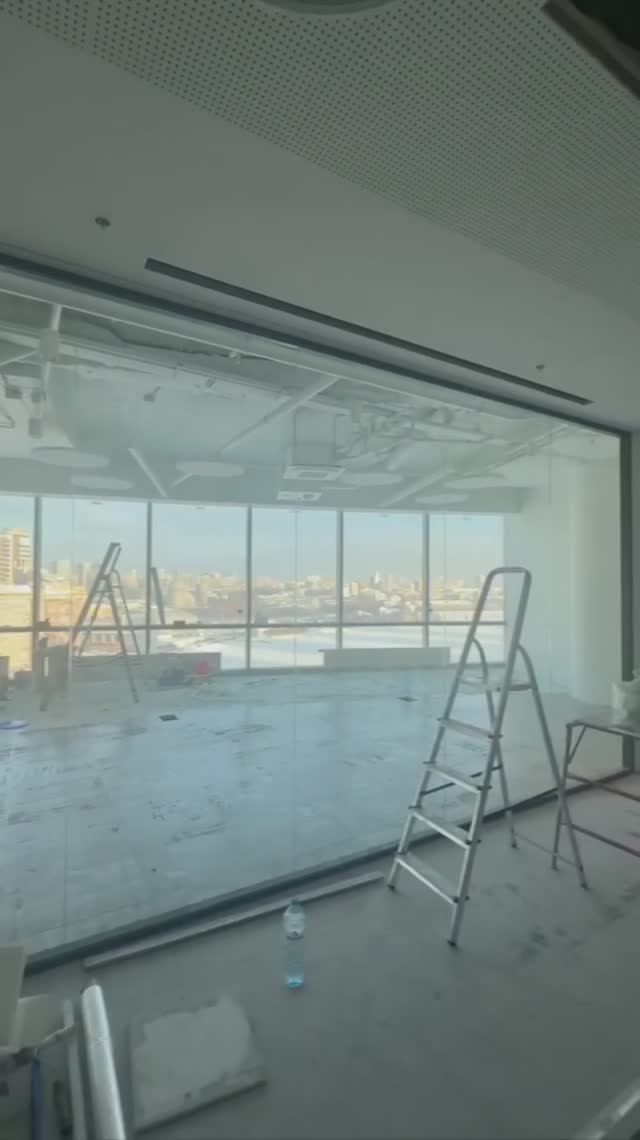 БЦ Президент. Перегородки «Премиум 82+». Двери «Лидер 52»