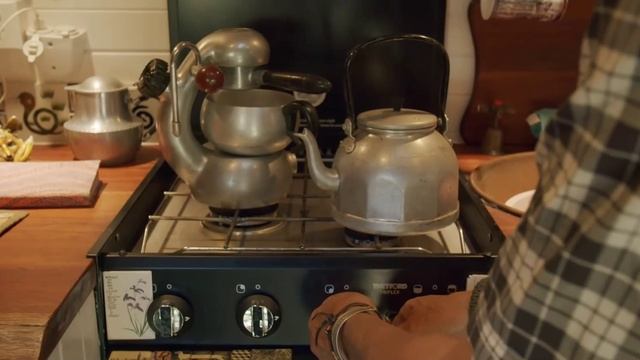 Самая красивая переделка фургона в кемпер из когда-либо созданных? | Обзор фургона