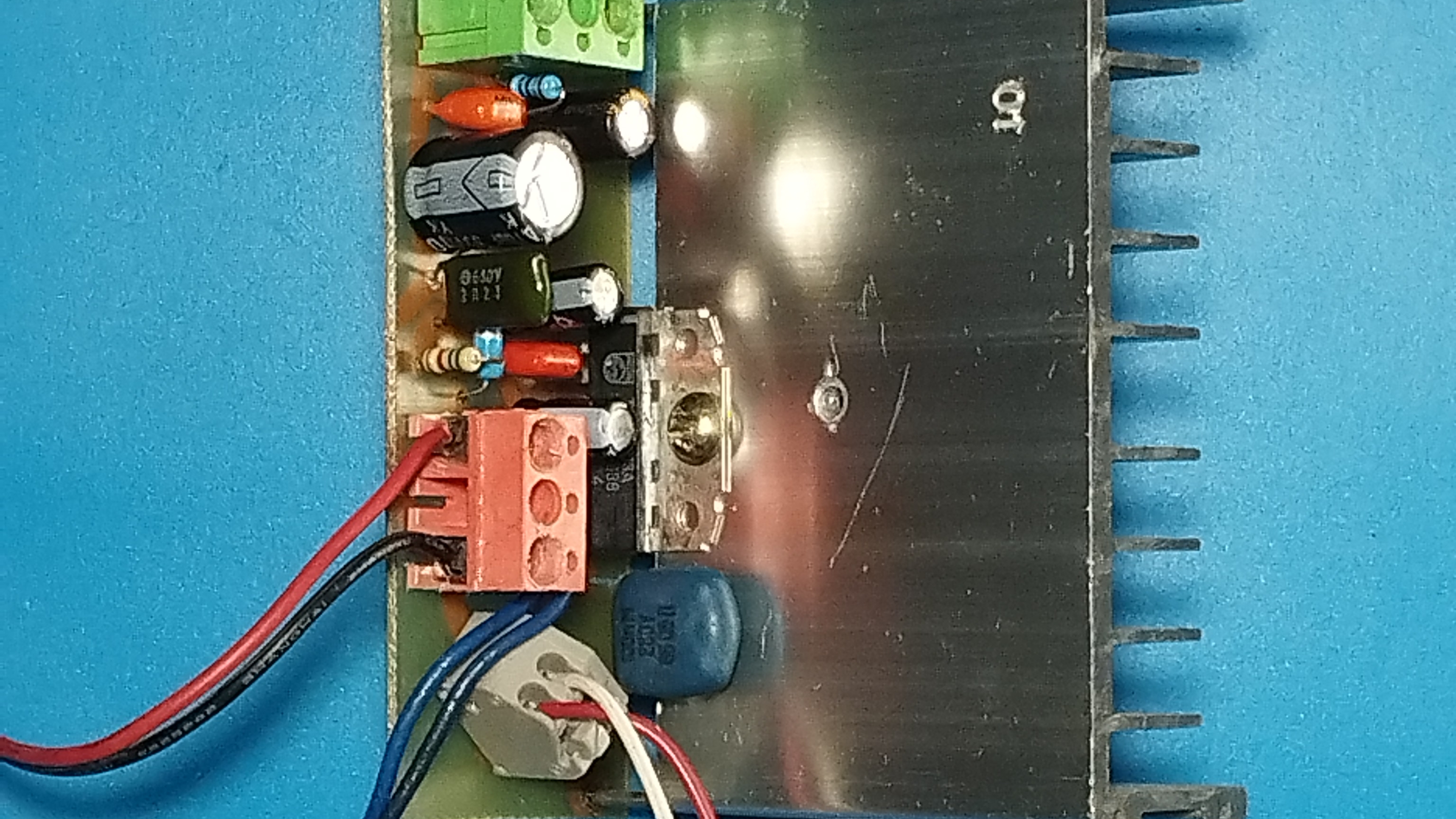 Начинающим . УНЧ на ТDA 1013B а лучше на TDA 1013A.