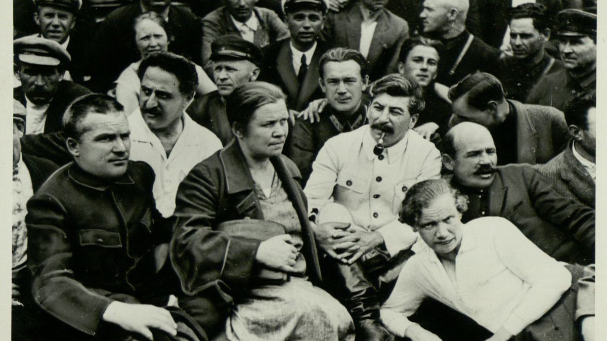 Сталинский переворот (2021)