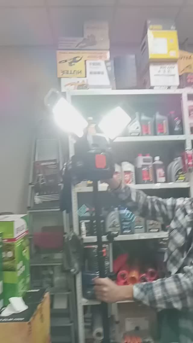 Мачта осветительная аккумуляторная Maxpiler MTWL-04 (штатив, power bank, с адапторами в комплекте)