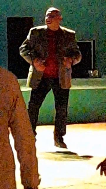 Танцор диско.