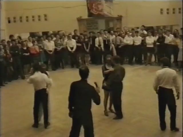 Бал 8 марта 1997 Танец с прищепками