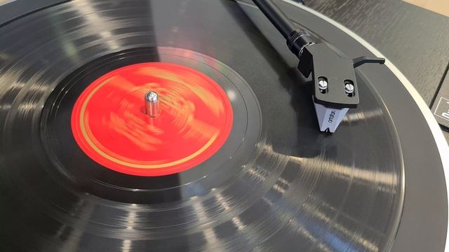 ЮЖНОЕ НЕБО - ТАНГО (музыка В. Кручинина, Орк. под упр.В.Н. Кнушевицкого) 1948, СССР