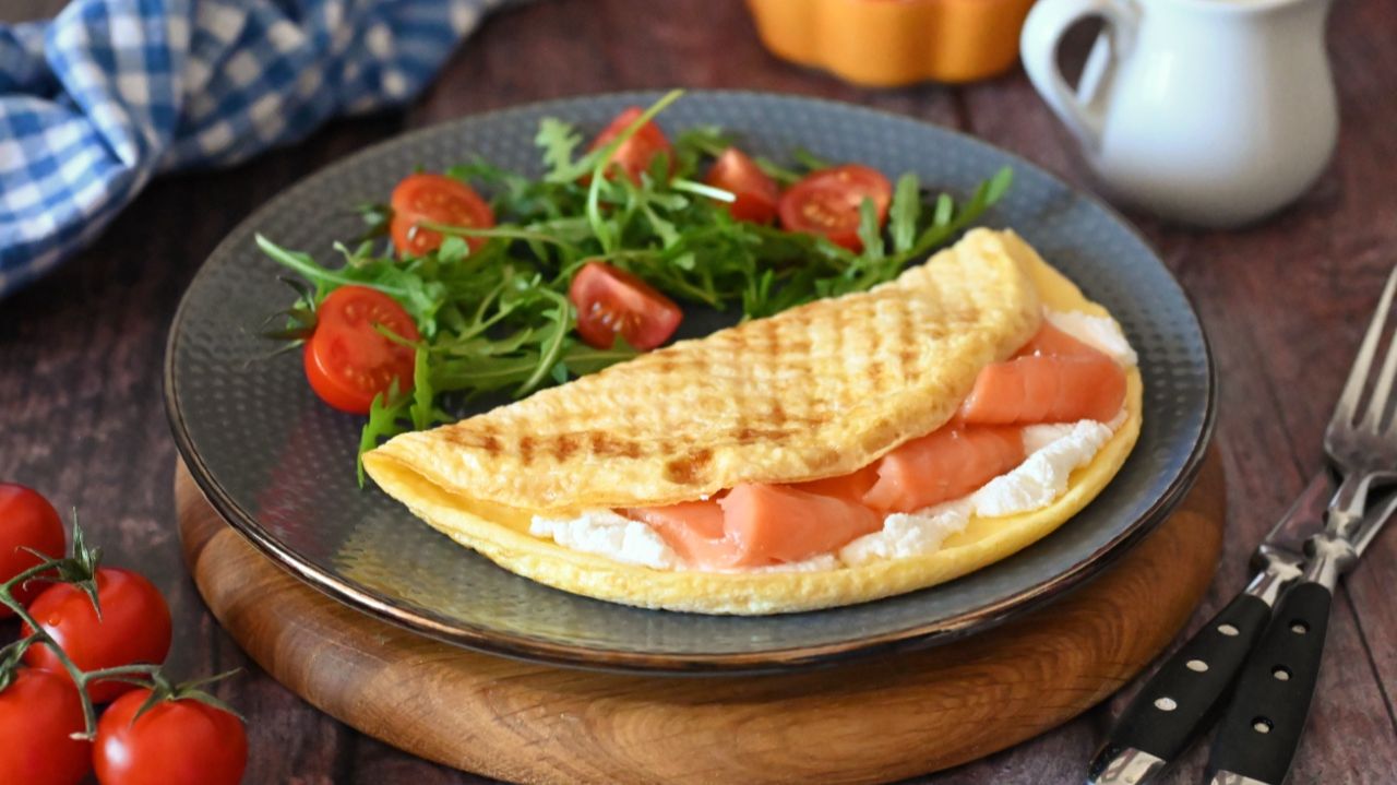 🍳 Царский омлет с творожным сыром и семгой | радуйте любимых!