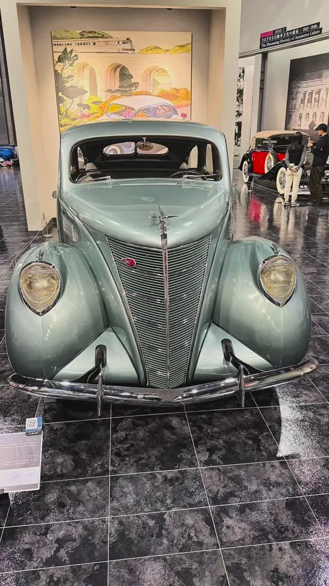 V12 в 1937? LINCOLN ZEPHYR HB - вот таким был настоящий премиум 🇺🇸
