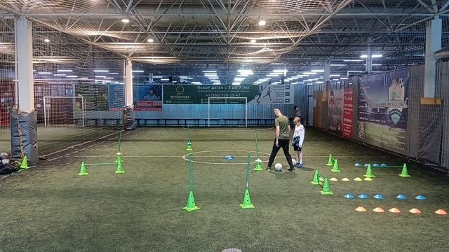U 10 Football Individual training for mobility and ball sense.