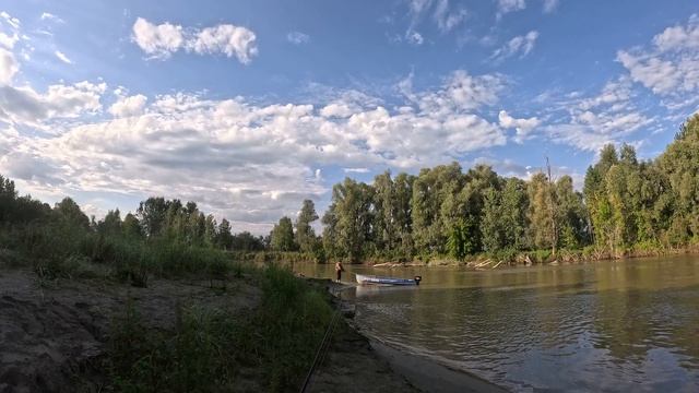Рыбалка в Сузуне. 2-я Серия. Конец августа 2025.