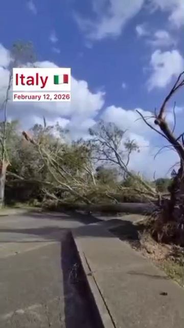 Средиземный циклон налетел на Сардинию, Италия. (12.02.26)
