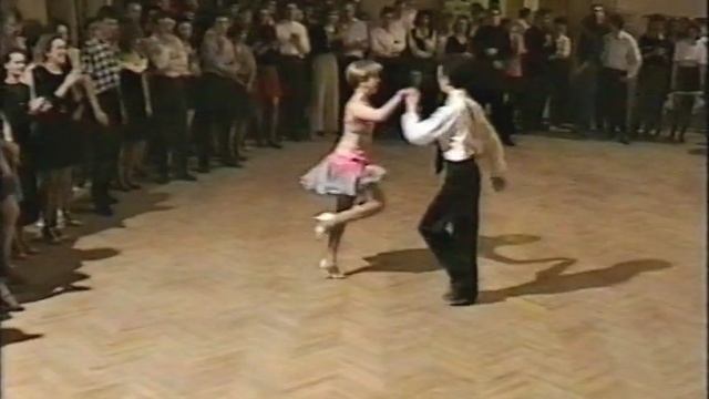 Бал 8 марта 1997 04 Юля и Игорь, Оля и Тёма