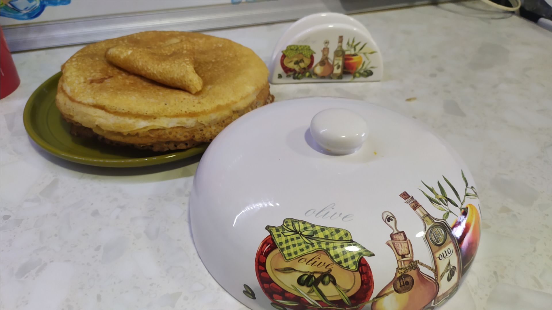 Домашнее угощение:Как испечь кружевные блины по рецепту "три стакана".