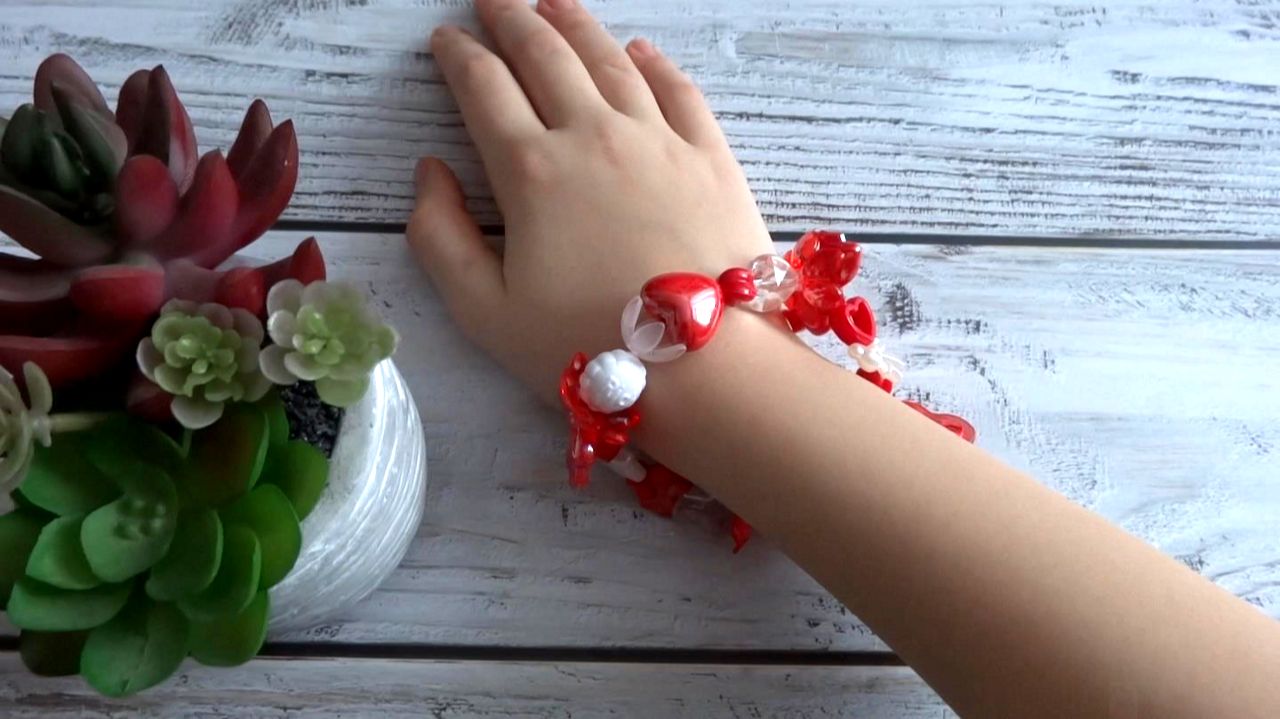 Браслет из бусин. Делаем сами💖