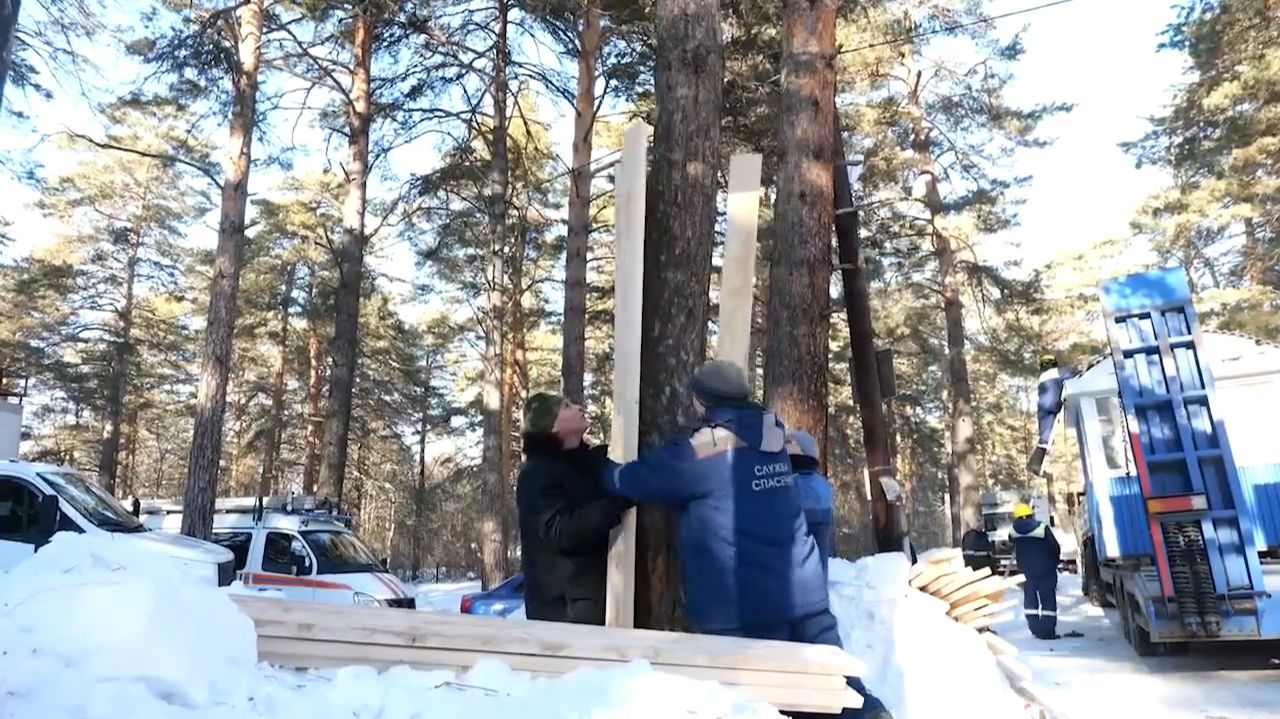 В Кемерове приступили к подготовительным работам по разбору аварийного здания СШОР № 3