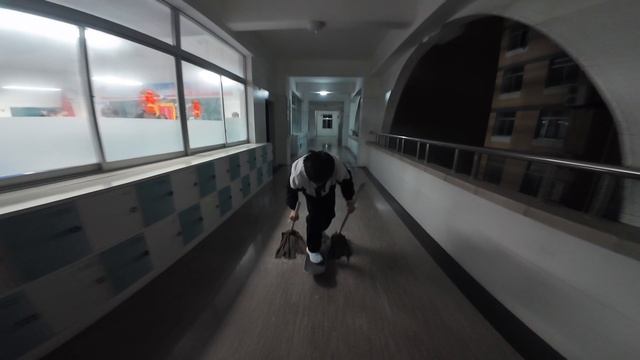 дежурный школы на скейте -original