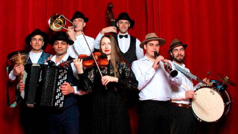 Еврейская музыка в исполнеии коллектива Максима из Москвы