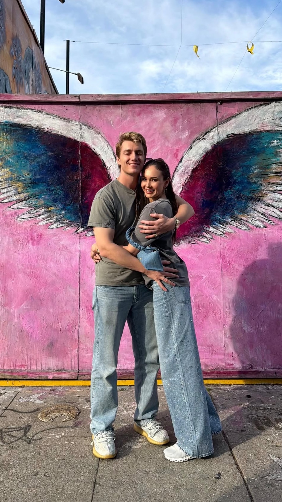 Алексей Воробьев Аида Гарифуллина - С любовью от нашей семьи-пусть ваши ❤️ будут наполнены счастьем