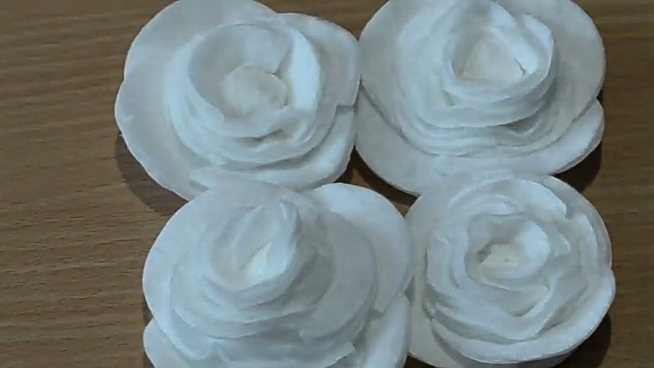 Роза из ватных дисков