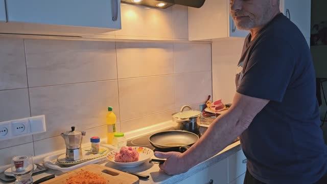 Сытники- с самого утра