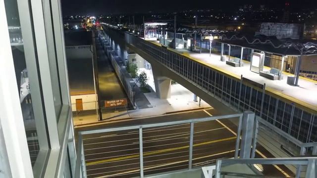 Michael  E  - The smooth-jazz loft