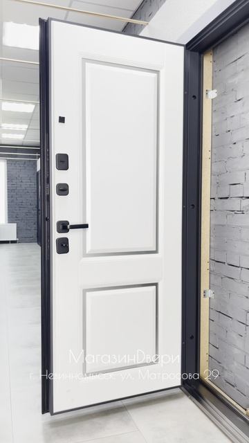 Дверь входная (металлическая) Luxor Луксор Классика Муар 7024 Эмалит белый