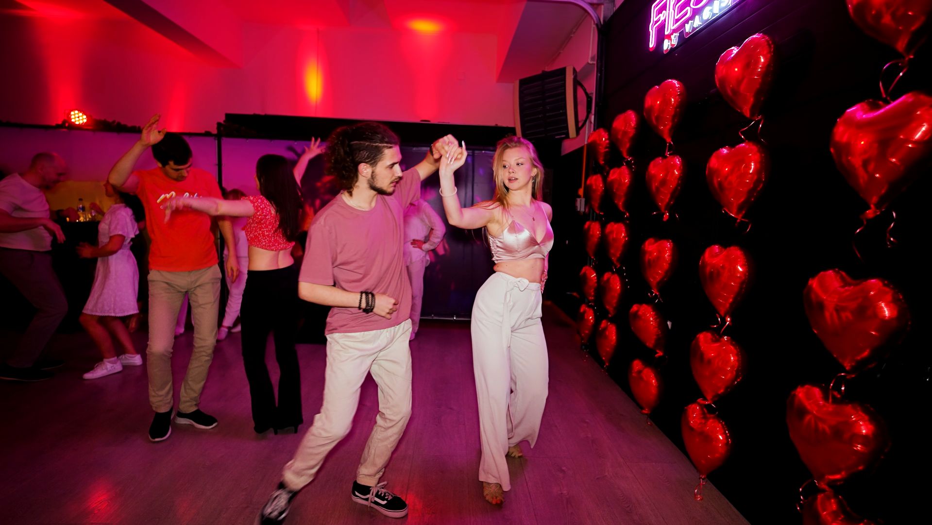 Вечеринка в студии Loco Vagis, Бачата (11) - Калининград (14.02.2026)