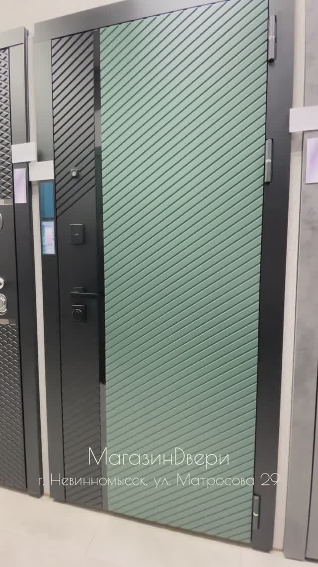 Дверь входная (металлическая) Клио авокадо зеркало