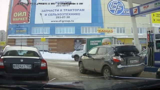Девушки за РУЛЕМ..Оставь ПИстолет В БАКЕ и Езжай..(4)